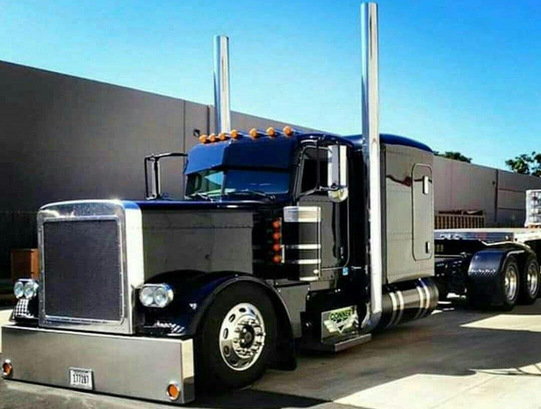 Short Peterbilt Motors Co. History! - Truck Lovers